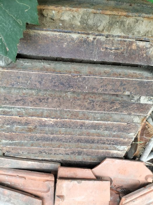 Fier pentru construcții .stalpi gard,stalpi poarta guri de vizitare ...