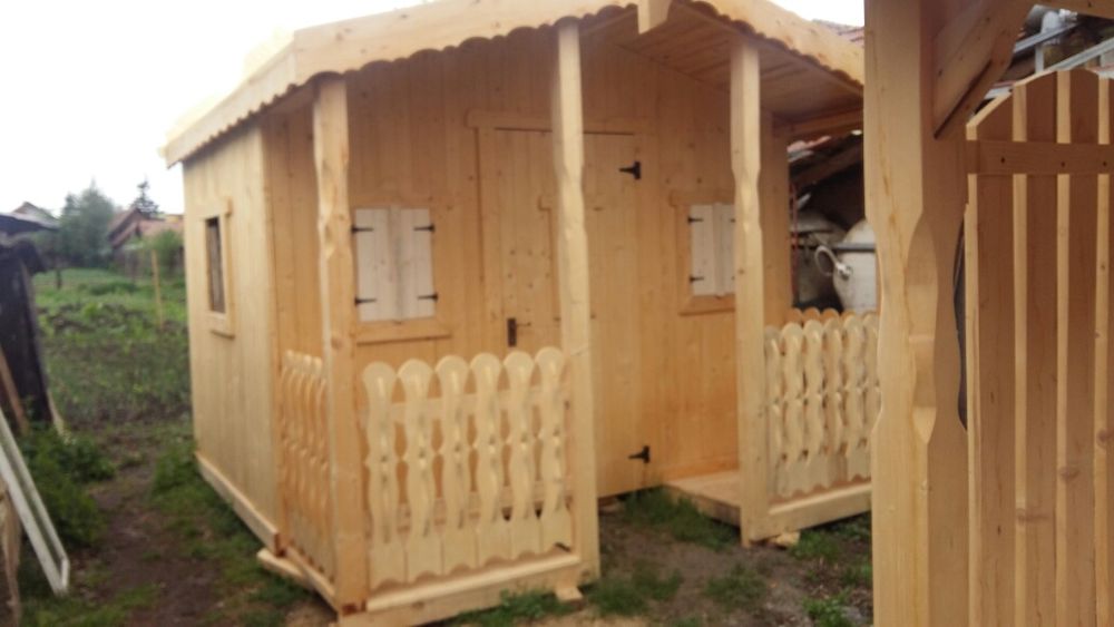 Vand casuta din lemn si wc de gradina Iernut • OLX.ro