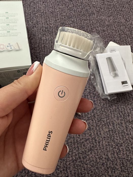 Четка за почистване на лице Philips Visapure Bsc111 06 гр Варна Младост 1 • Olx Bg