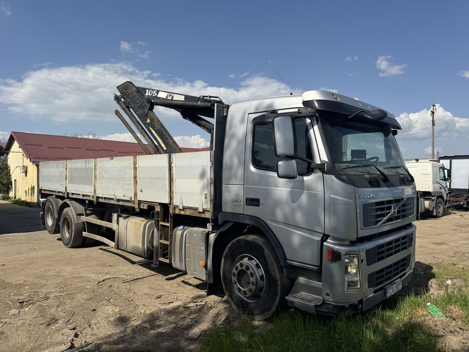 Volvo Fm 9 cu macara Ghercesti • OLX.ro
