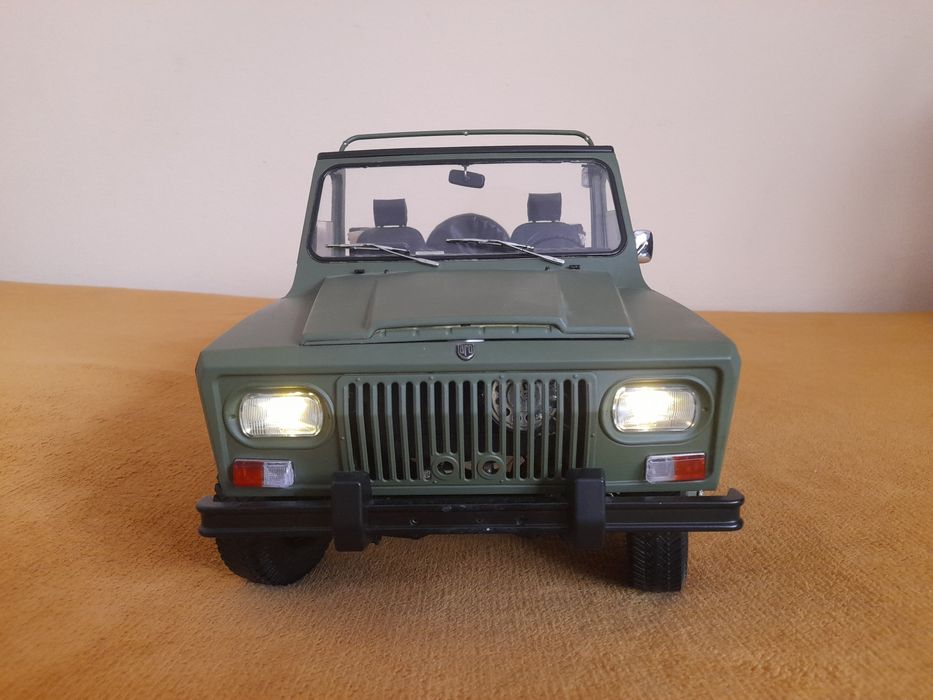 Macheta aro 240 scara 1:8 Ramnicu Valcea • OLX.ro