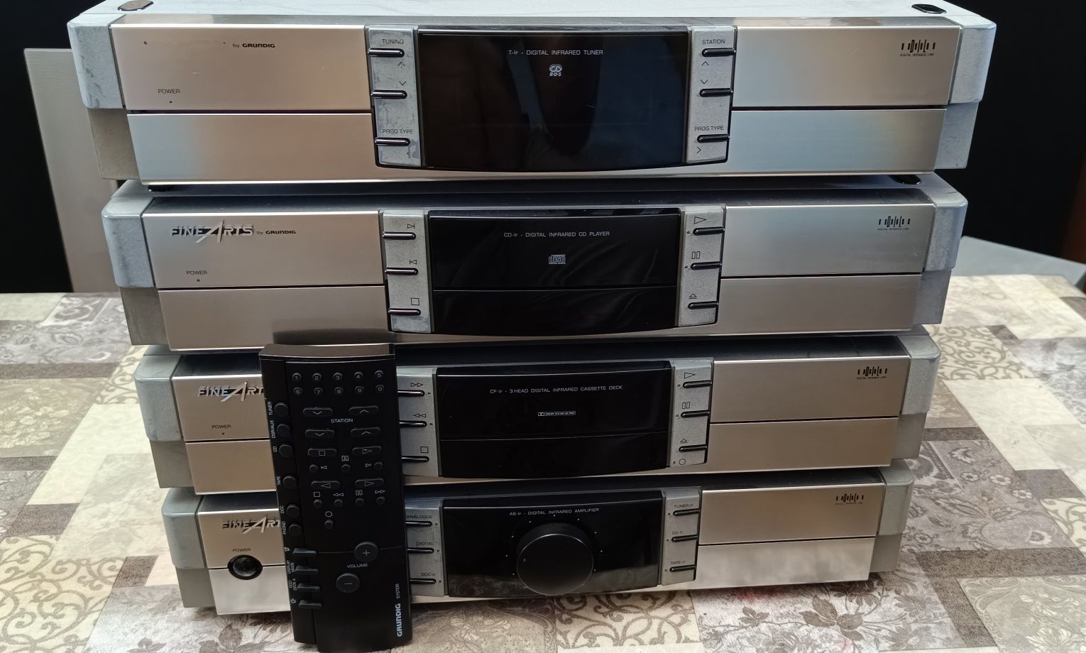 Комплект Grundig FineArts: 450 у.е. - Усилители / ресиверы Ташкент на Olx