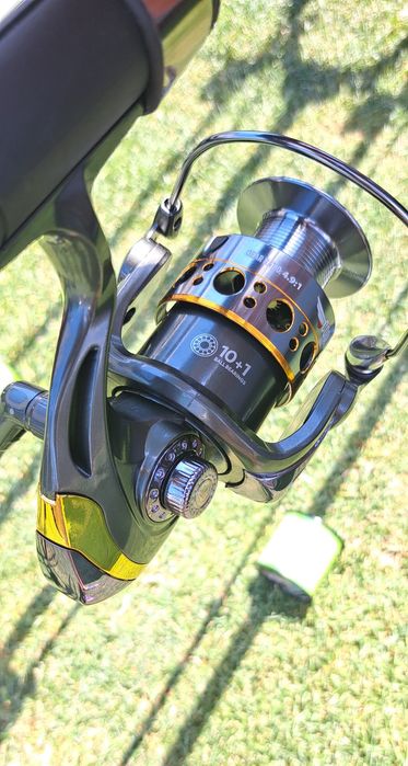 Set Pescuit,4 Lansete Carbon 3,90m,2 Segm,4 Mulinete,Rod Pod, Senzori ...