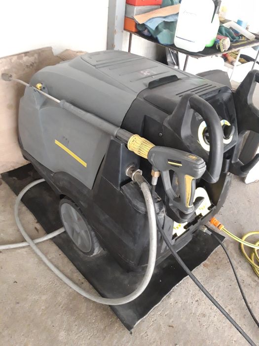 Pompa de spalare apa calda Karcher HDS E 8/16 Zalau • OLX.ro