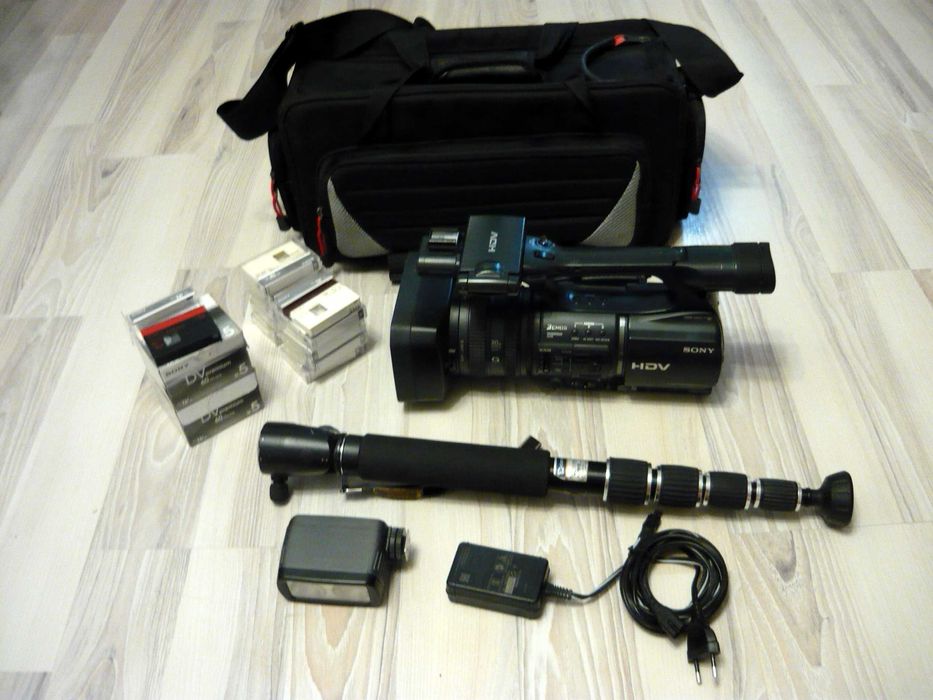 Camera video SONY HDR-1000E Bucuresti Sectorul 4 • OLX.ro