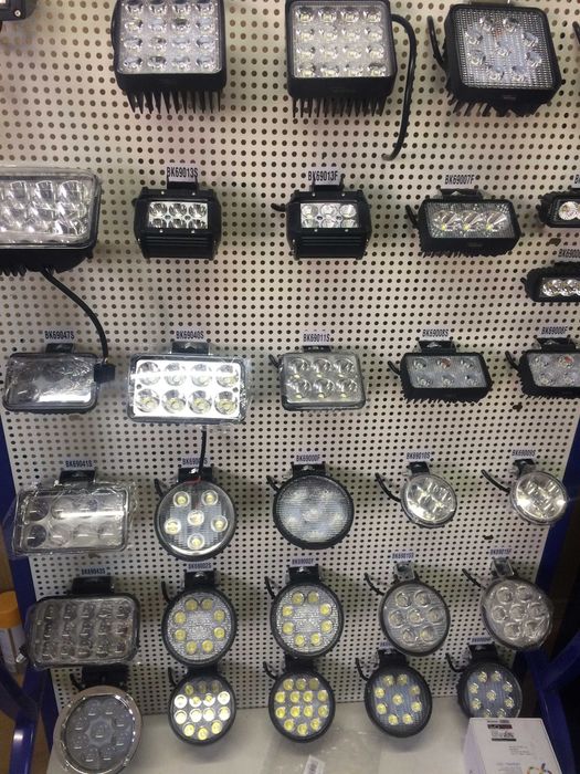 Proiectoare LED / john deere/ JCB /CAT /tractoare /utilaje Constanta ...
