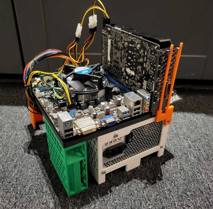 PC TestBench/OpenBench/WorkBench mATX/ITX 3d Print Craiova • OLX.ro