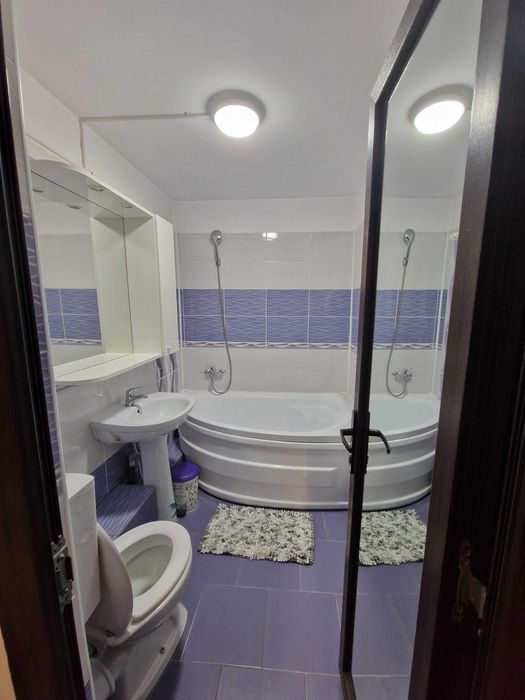 Apartament 3 camere Targoviste • OLX.ro