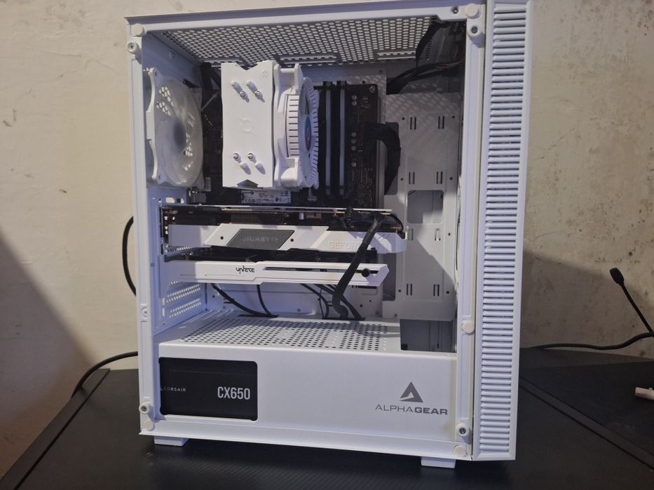 Pc gaming prebuild full white (alb) Timisoara • OLX.ro