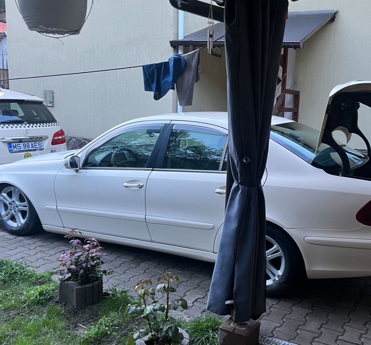 Mercedes e class w 211 Reghin • OLX.ro