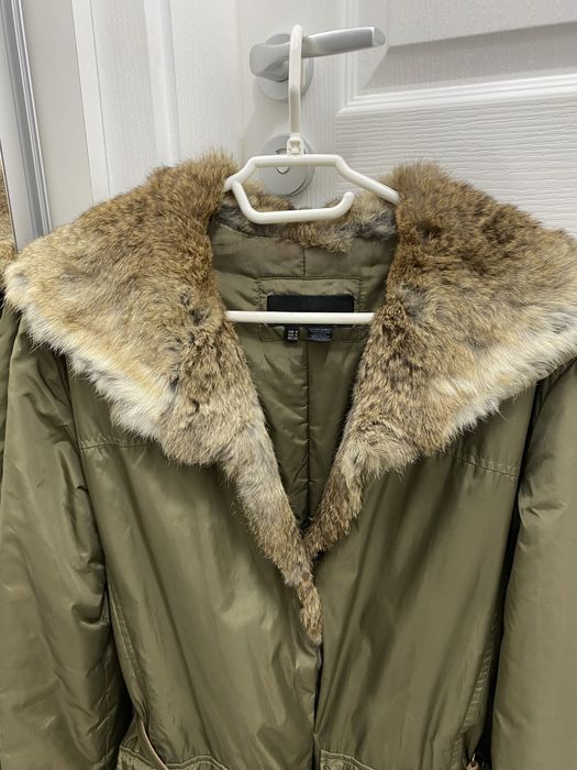 Geaca superba Zara , cu blana naturala M Petrila • OLX.ro