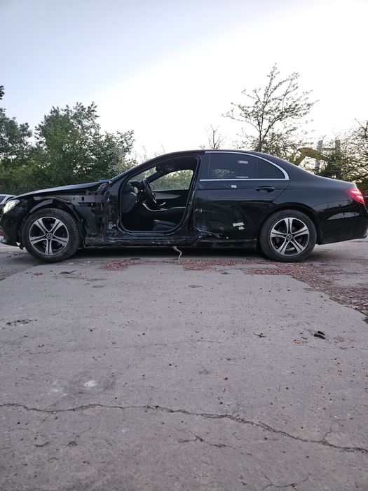 Mercedes Benz E220d 194 cp 2019 - usor avariat Bucuresti Sectorul 1 • OLX.ro