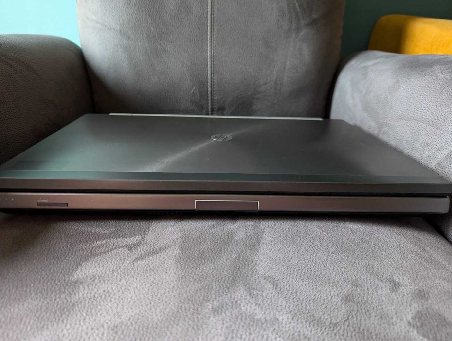 Laptop HP 8760w i7 SSD Samsung 1TB 32GB RAM Quadro 3000M Paclisa • OLX.ro
