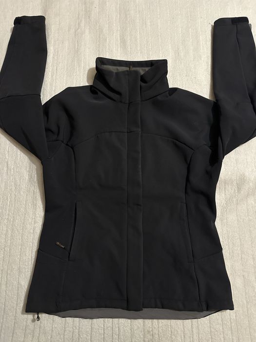 Geaca Salomon dama Bucuresti Sectorul 1 • OLX.ro