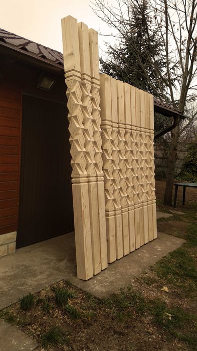 Stalpi din lemn sculptati pt. terasa, filigorie. Oradea • OLX.ro