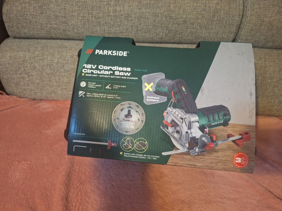 Mini circular parkside de 12v cu panza de 85 mm. Arad • OLX.ro