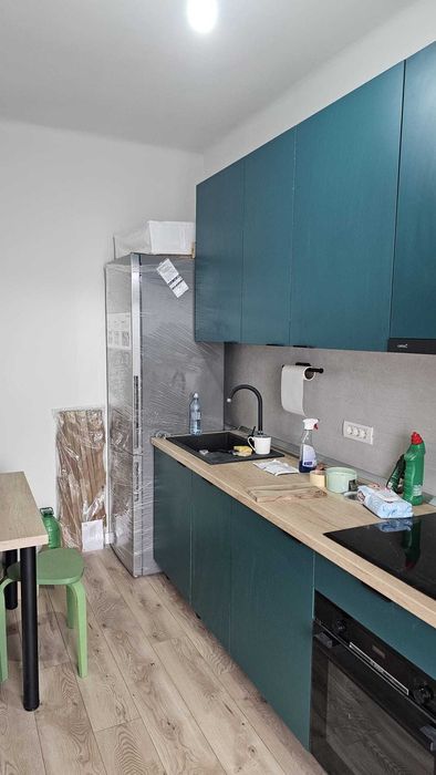 Garsoniera amenajata cu terasa si teren de 45 m si loc de garaj Brasov ...