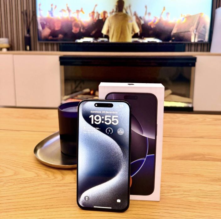 Vand iphone 16 pro max urgent Traian • OLX.ro