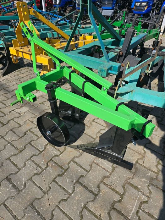 Plug 2 trupite brazde cormoane tractor 15 - 25 cai 1 100 lei Targu ...