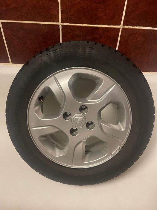 Vand 2 jante aliaj 15 Dacia Logan 2 Bucuresti Sectorul 2 • OLX.ro