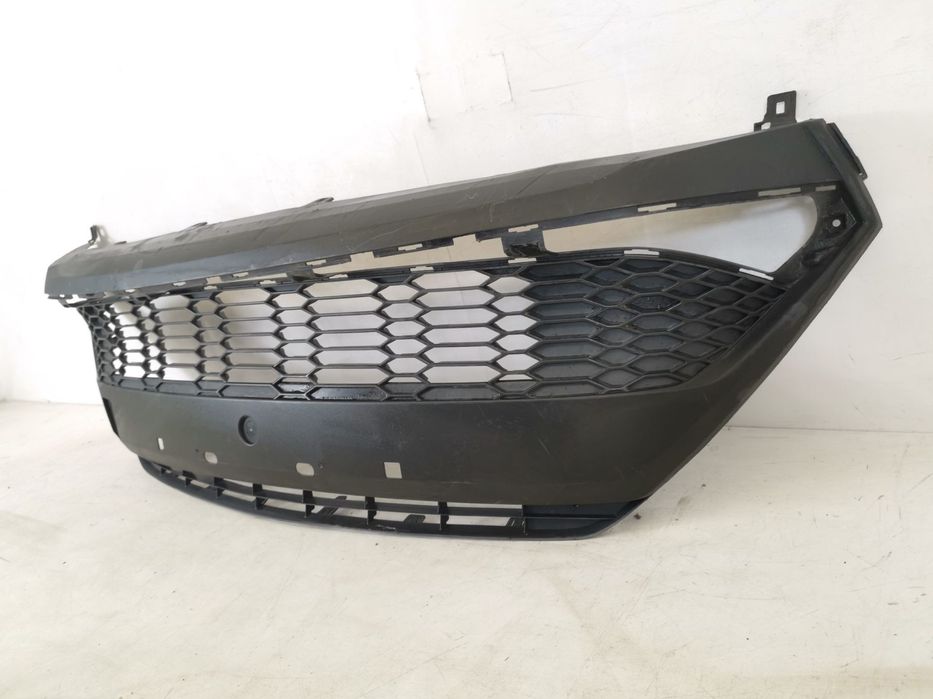 Grila Bara Fata Toyota C-HR 1 [facelift] 2019 2020 2021 2022 2023 Ori Bucuresti Sectorul 6 • OLX.ro