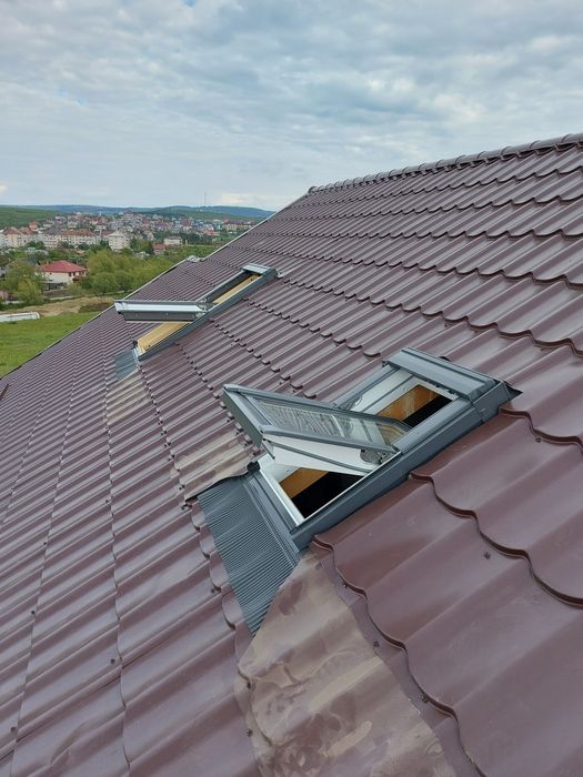 VELUX Montaj ferestre de mansarda Valea Lupului • OLX.ro