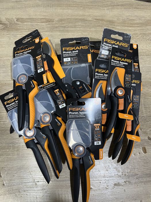 Foarfeca Gradina Fiskars (pomi,vie,flori,plante..etc) Craiova • OLX.ro