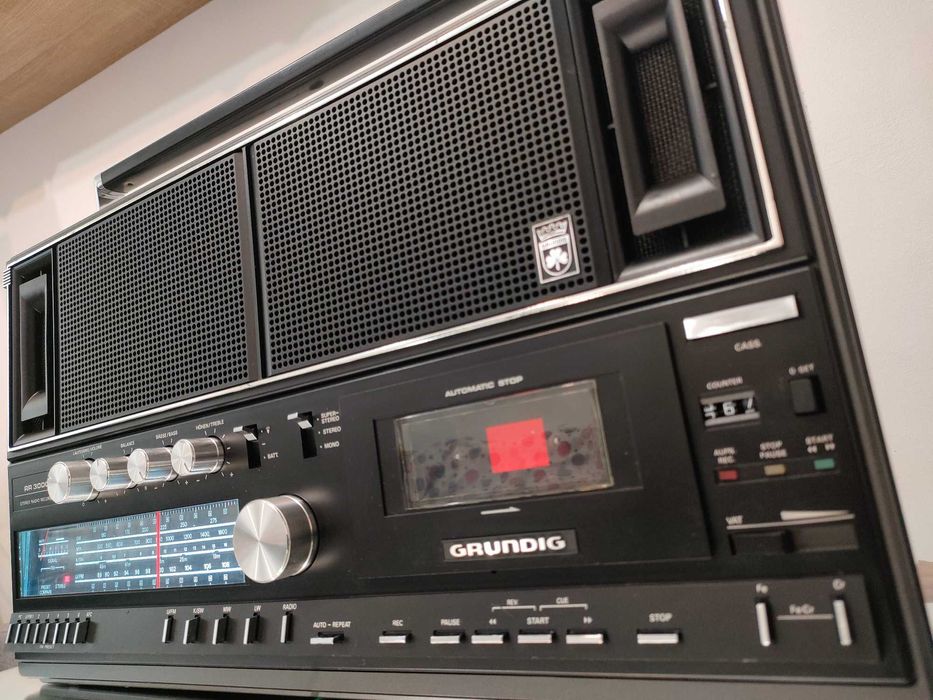 Radio casetofon Grundig RR 3000 digital, 3 motoare BOOMBOX Bucuresti Sectorul 4 • OLX.ro
