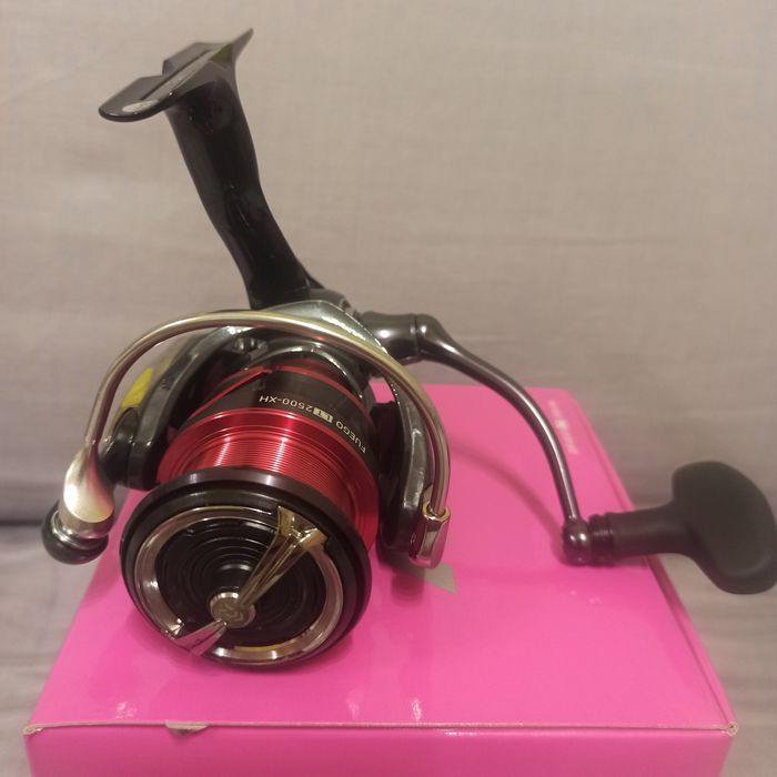 Макари Daiwa 20 Fuego LT, 2500XH и 3000CXH гр. София Люлин 10 • OLX.bg