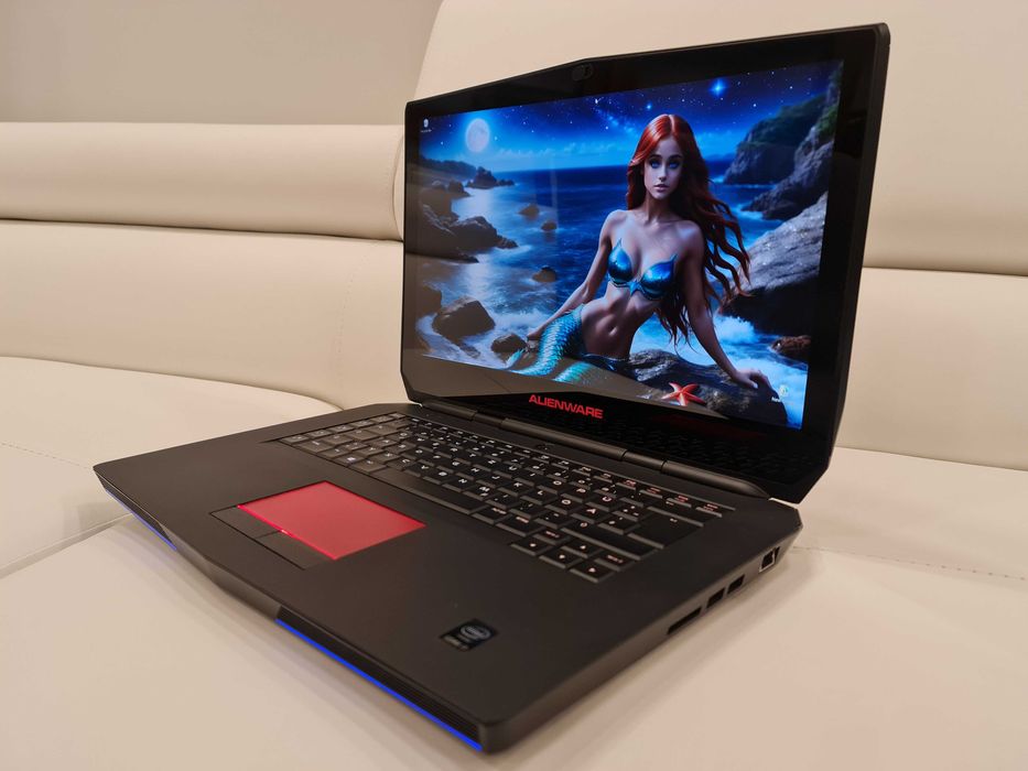 Laptop gaming ALIENWARE touchscreen 4K , intel core i7 ,video 8 gb GTX ...