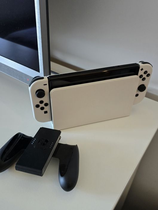 Nintendo Switch OLED White nou Timisoara • OLX.ro