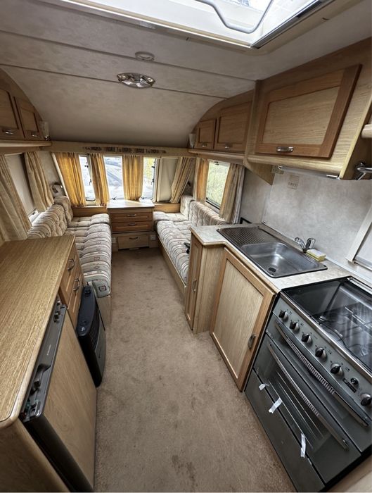 Rulota Elddis Avante Gura Humorului • OLX.ro