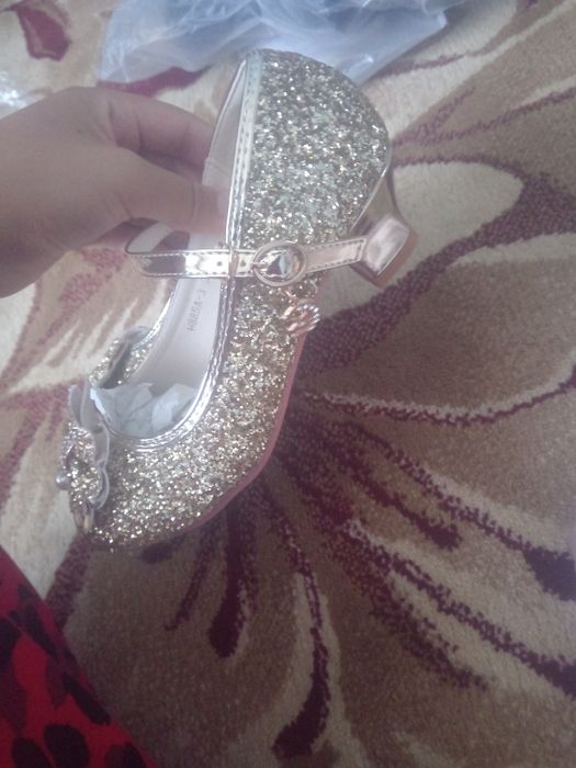 Tufli qizlar uchun: 250 000 сум - Обувь для девочек Джамбай на Olx