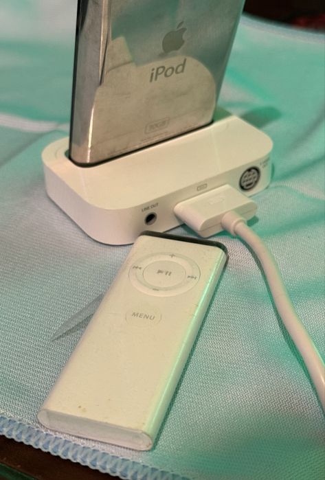 IPod Classic 5 th gen 30 GB Negru cu Dock Video Telecomanda si Cablu Bucuresti Sectorul 1 • OLX.ro
