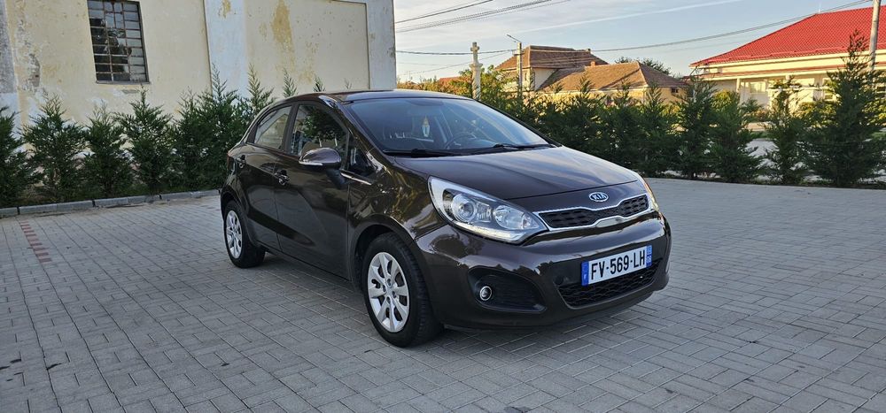 Kia Rio EcoDynamics-senzori-xenon Arad • OLX.ro