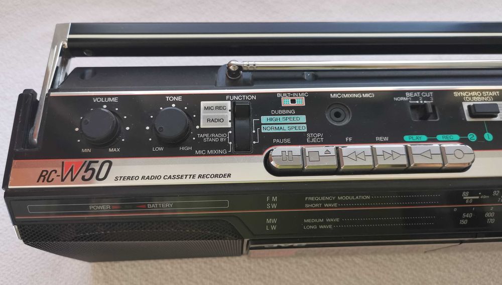 Radio Casetofon JVC RC W50 Boombox din 1986-Impecabil !!! Ploiesti • OLX.ro