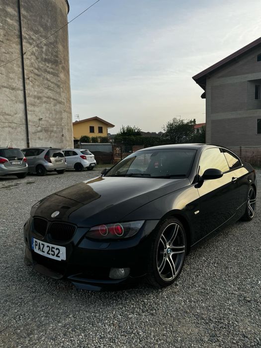 Bmw e92 325i Tecuci • OLX.ro