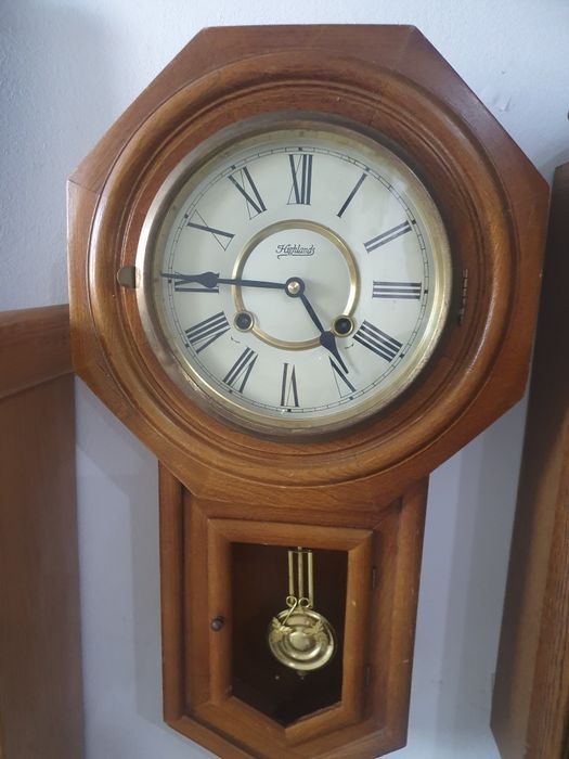 Ceas mecanic pendul Highlands Paulesti • OLX.ro
