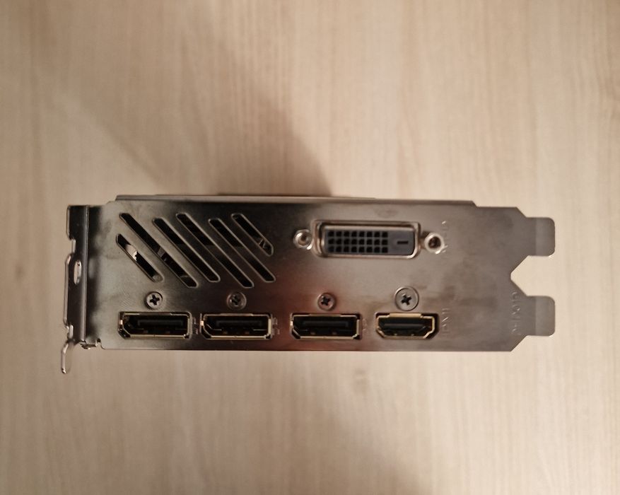 Vând GIGABYTE GTX 1070 Windforce OC 8GB Targu-Mures • OLX.ro