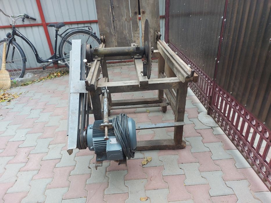 Circular abric taietor motor 5 kw Puiestii de Jos • OLX.ro