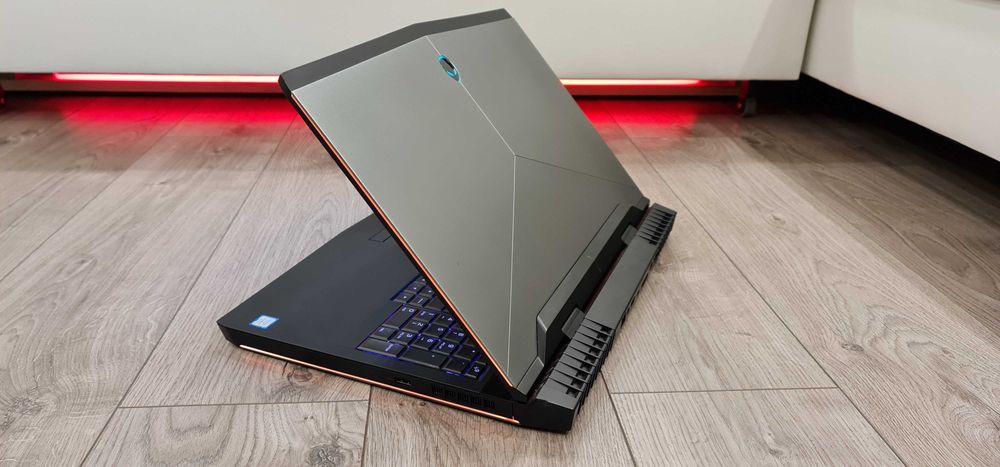 Laptop gaming ALIENWARE ,intel core i7 , ram 32 gb, display de 17,3 ...