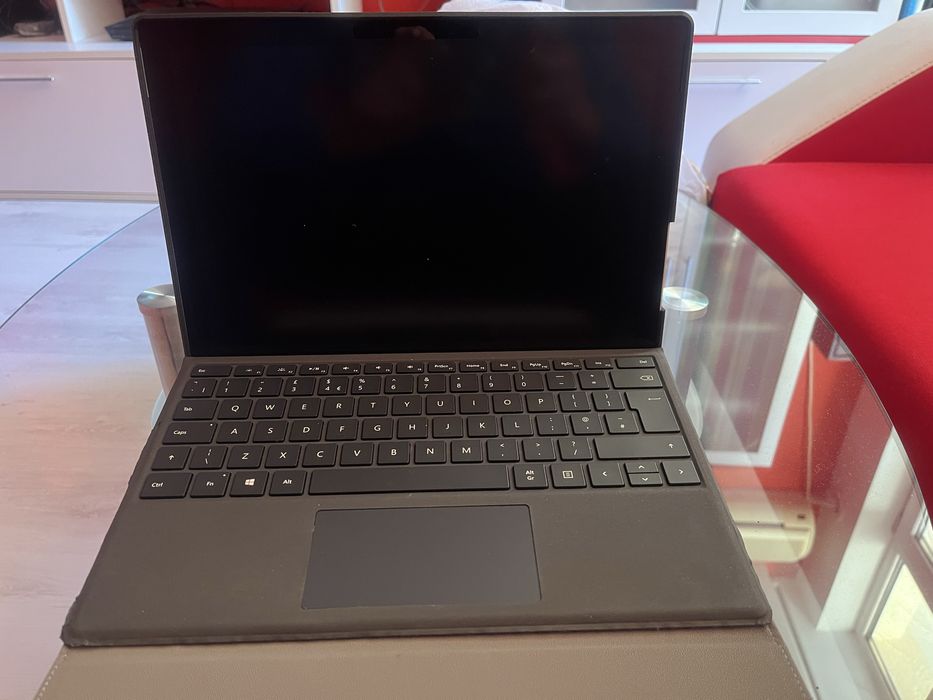 Microsoft surface pro6 гр. Свищов • OLX.bg