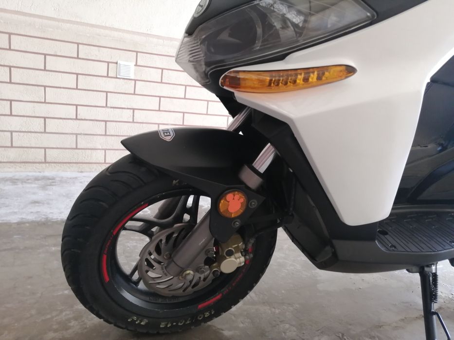 Скутер Benelli 49.9 куб: 1 000 у.е. - Мопеды / скутеры Пап на Olx