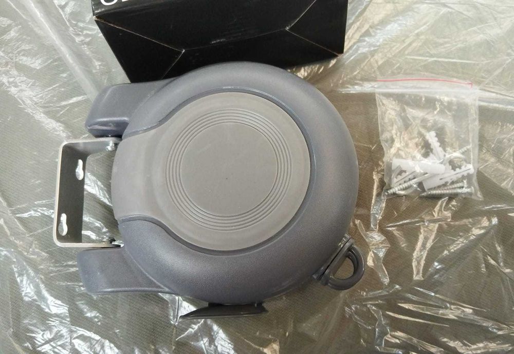 Uscator de rufe retractabil cu 2 sarme, 2 x 15 m, gri Carei • OLX.ro