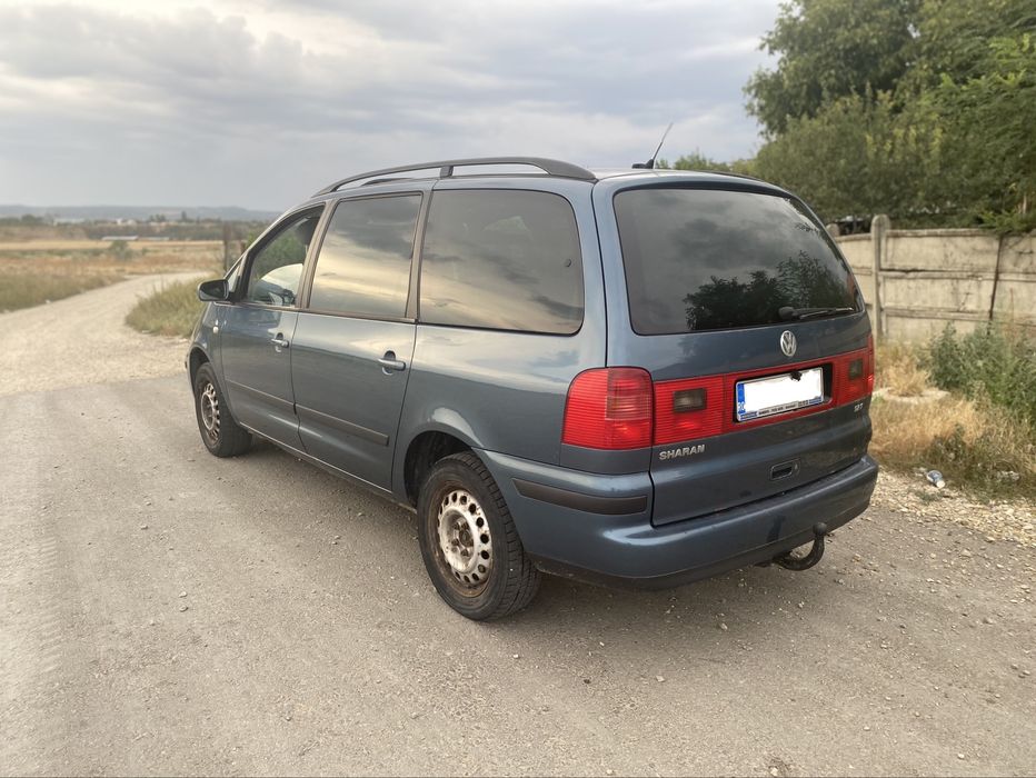 Volkswagen Sharan 7 locuri GPL Ramnicu Sarat • OLX.ro