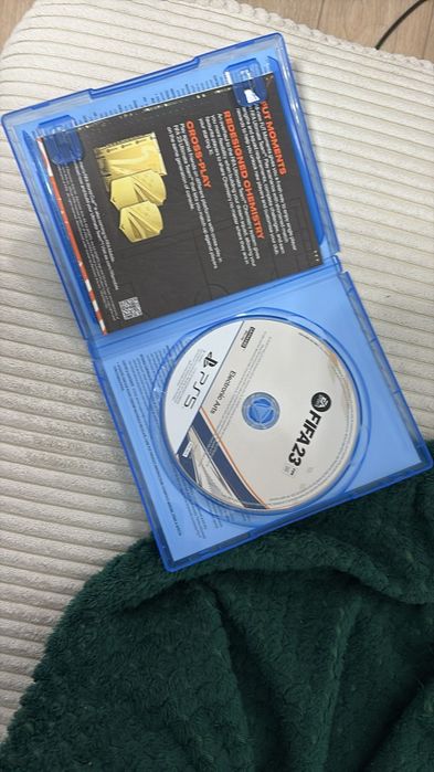 Vand fifa23 (fc23) pt ps5 Oradea • OLX.ro