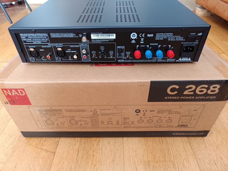 Amplificatar de putere stereo NAD C268 Livezeni • OLX.ro