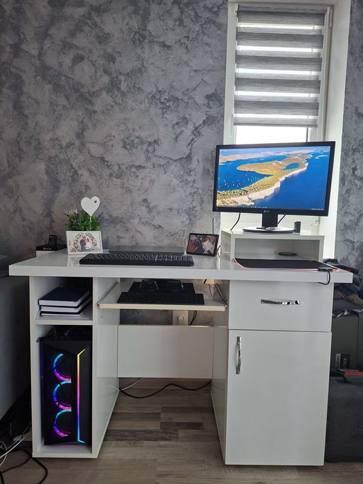 Birou pc cu sertar+ dulap Staer Brasov • OLX.ro