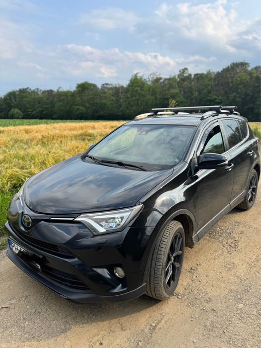 Toyota RAV 4 Black Edition Ploiesti • OLX.ro