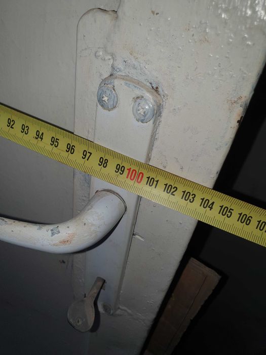 Usa metalica foarte solica alba, fara toc, cu geam sticla, 2m x 1m Arad ...